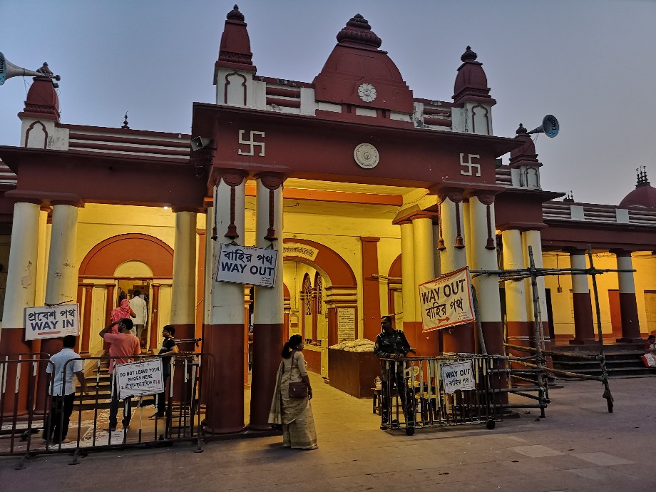 17 - temple et ceremonie de kali - Site de Laurent Lena